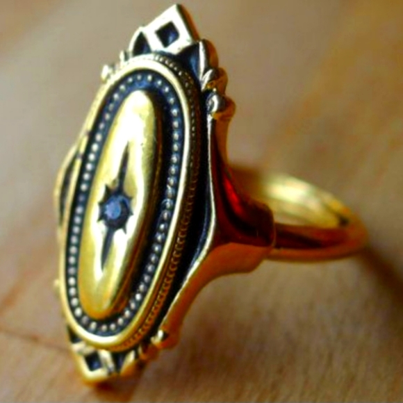 Avon | Jewelry | Vintage Avon 97s Kensington Ring | Poshmark